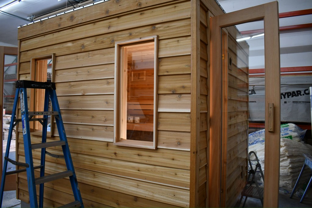 RUSTIC URBAN SAUNA – Voyageur Custom Saunas
